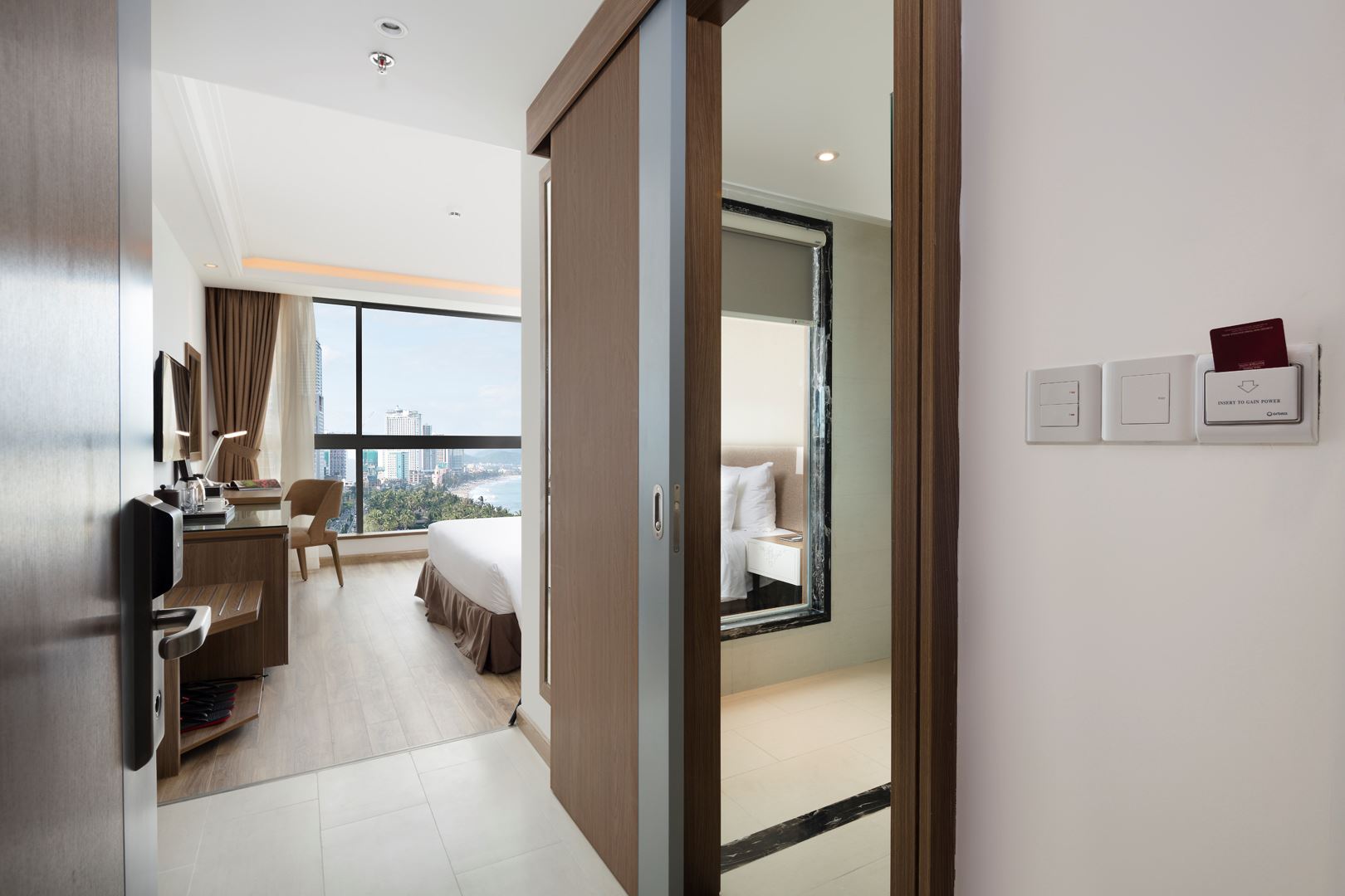 Home - COMODO NHATRANG HOTEL